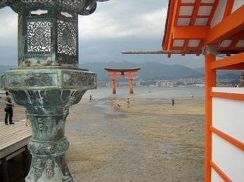 slide show - Low Tide Miyajima_Japan